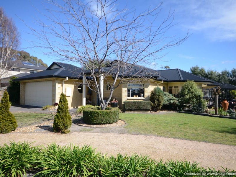 36 Lake Shore Drive, Newlands Arm, VIC 3875 - realestate.com.au