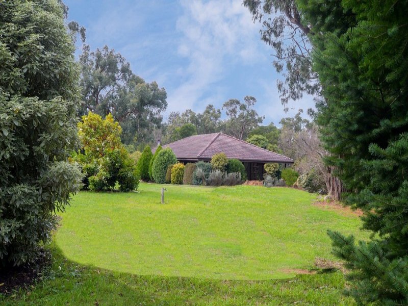 39 Braeside Drive, Launching Place, VIC 3139 - realestate.com.au