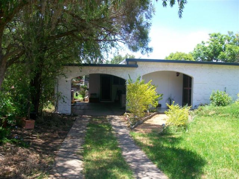 3 Carramar Place, Roma, Qld 4455 - Property Details