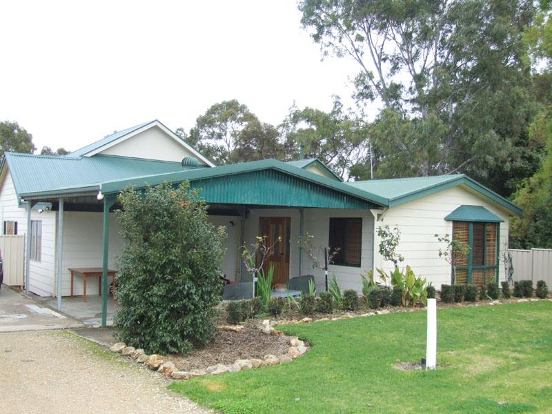 16 Corner Crescent, Naracoorte, SA 5271 - Property Details