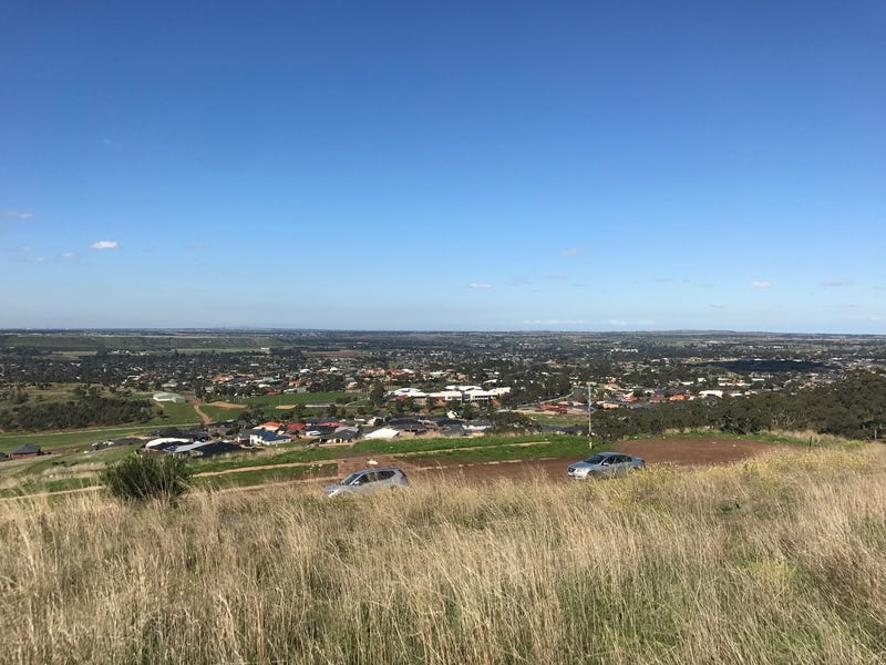 54 Manning Boulevard, Darley, Vic 3340 - realestate.com.au