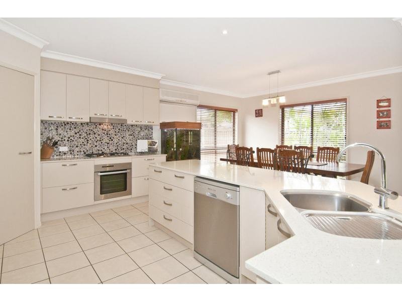 10 River Breeze Court, Windaroo, QLD 4207 - realestate.com.au