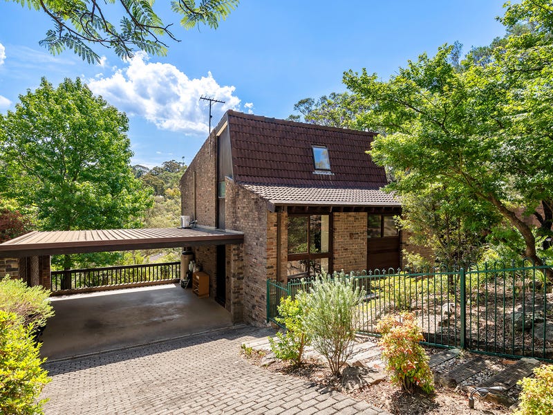 8 Derby Place, Yarrawarrah, NSW 2233 - Property Details