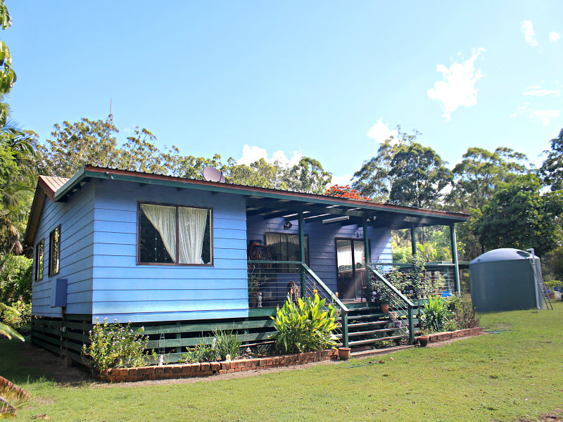 381 WILLIAMS ROAD BENARKIN, Blackbutt, Qld 4314 - Property Details