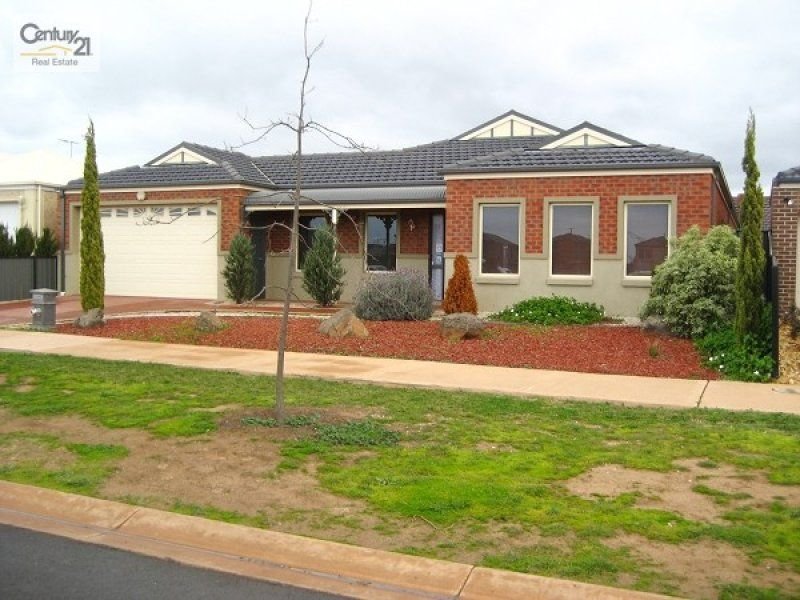 48 Innisfail Drive, Point Cook, VIC 3030 - realestate.com.au