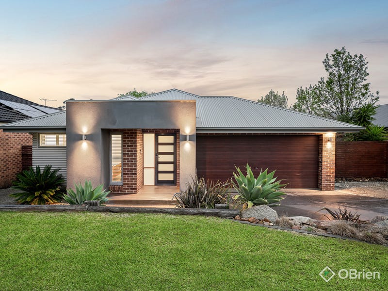 12 St Austell Court, Skye, Vic 3977 - Property Details