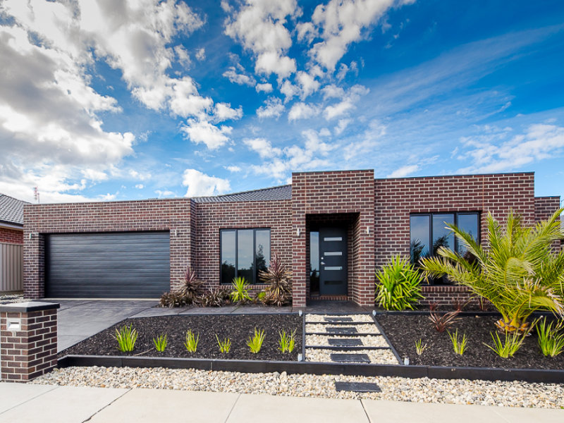 11 Arwon Crescent, Alfredton, Vic 3350 - Property Details