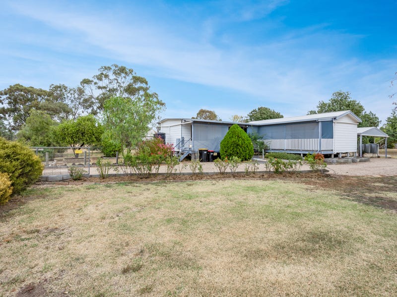 6 Main Street, Devenish, Vic 3726 - Property Details