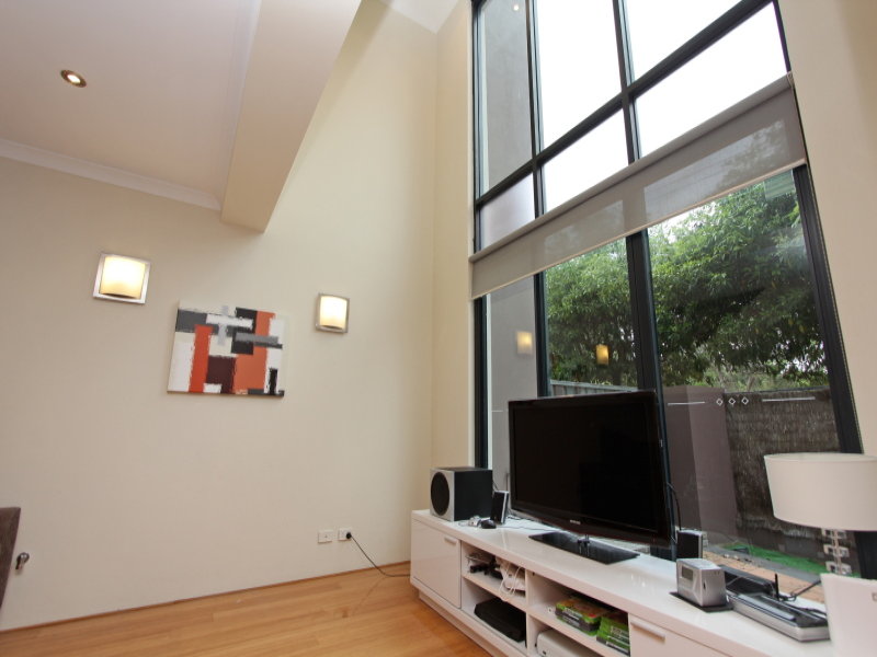 10/45 Stuart Street, Perth, WA 6000 - realestate.com.au