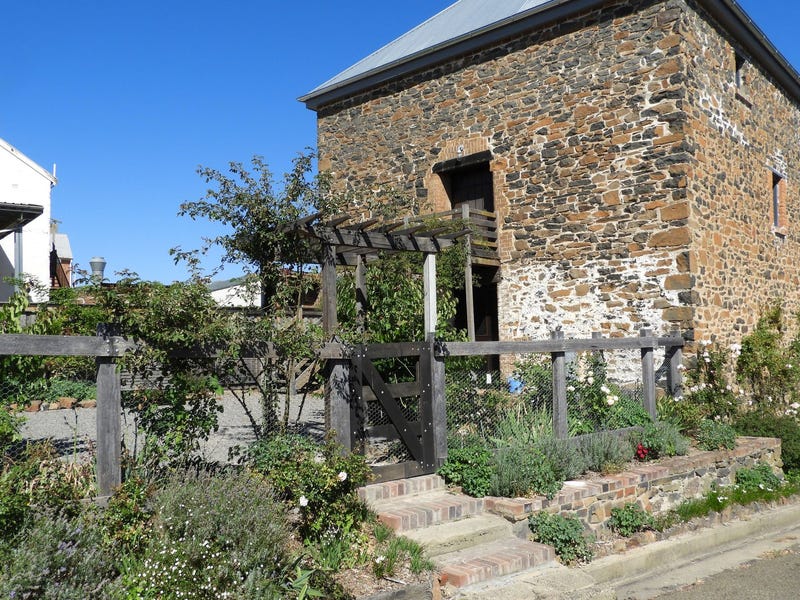 19 Roberts Street, Crookwell, NSW 2583 - Property Details