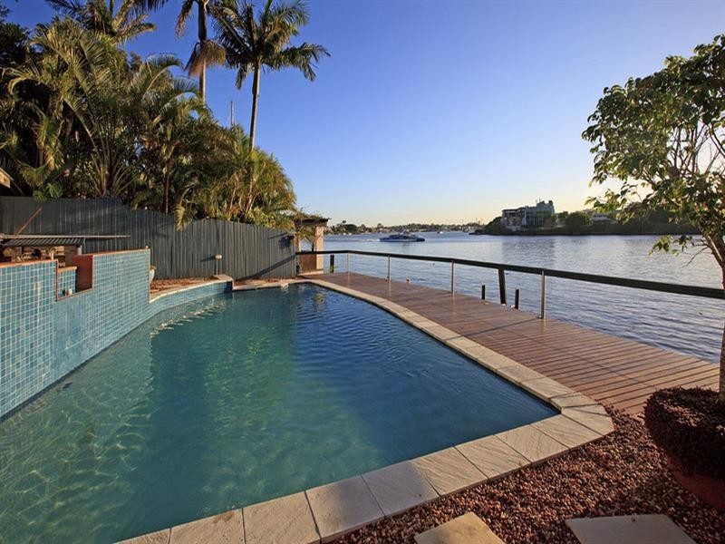 30 Aaron Avenue, Hawthorne, QLD 4171 - realestate.com.au