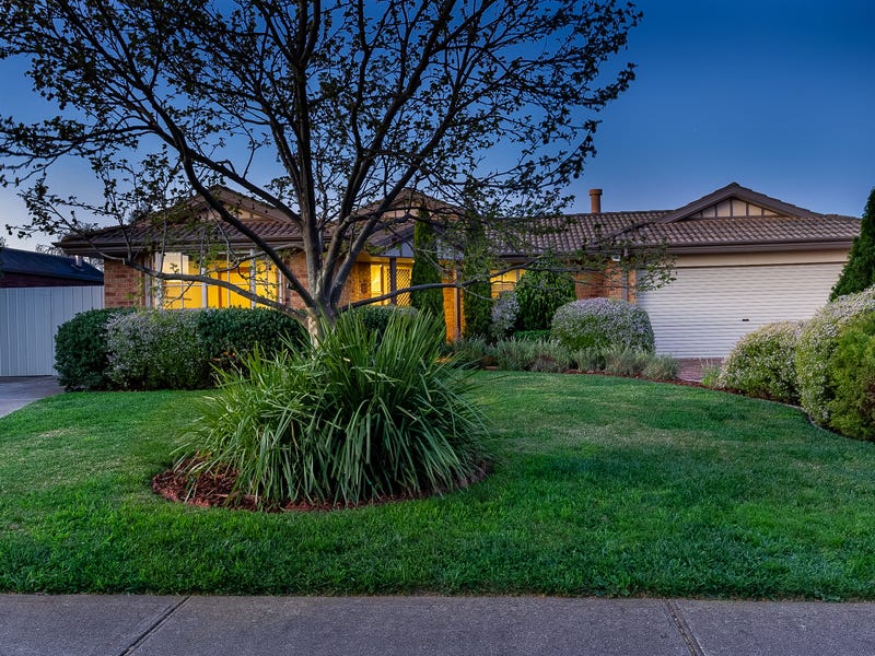 5 Ridge Lane, Hillside, Vic 3037 - Property Details