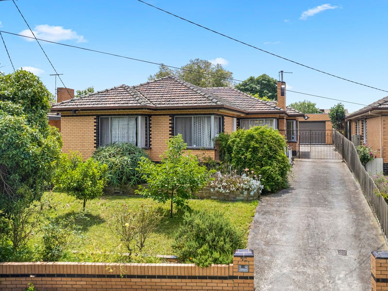 52 Millbank Drive, Deer Park, VIC 3023 - realestate.com.au