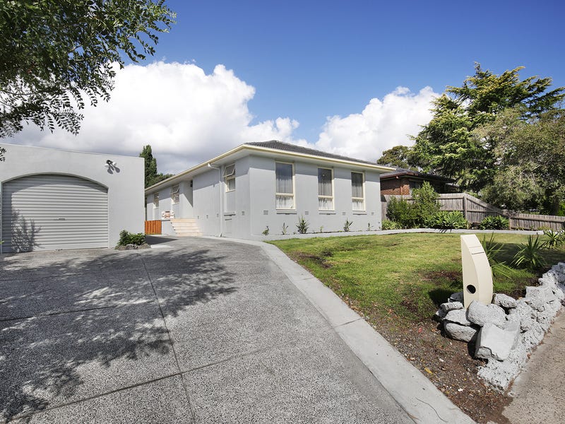 69 James Cook Drive, Endeavour Hills, VIC 3802 - realestate.com.au