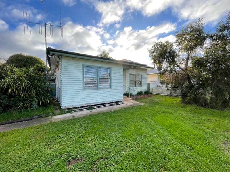 142 Victoria Street, Kerang, VIC 3579 - realestate.com.au