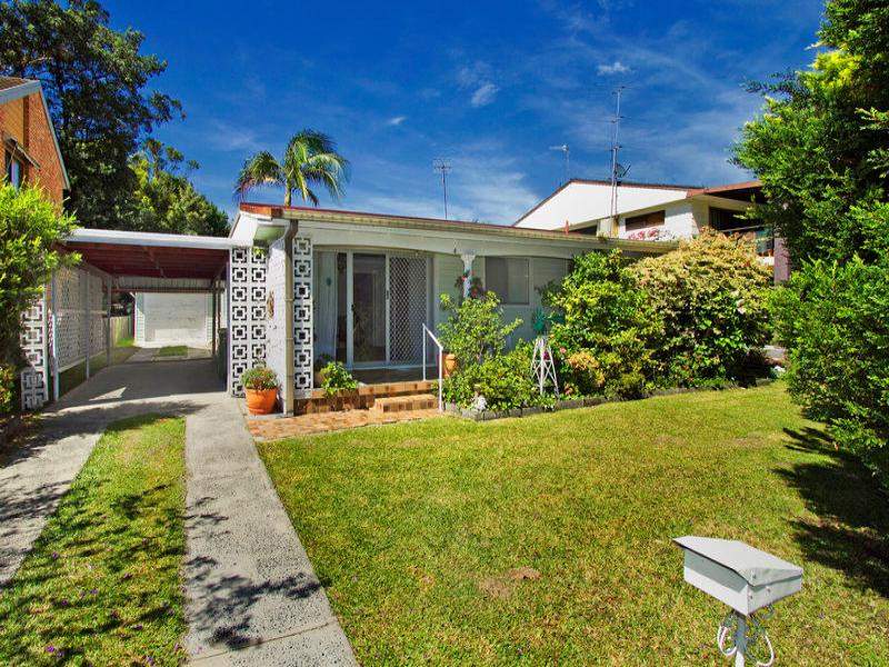 4 Panorama Parade, Berkeley Vale, NSW 2261 - realestate.com.au