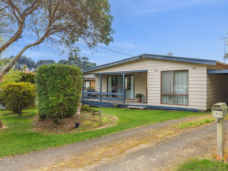 8 Wandong Avenue, Wandong, Vic 3758 - Property Details