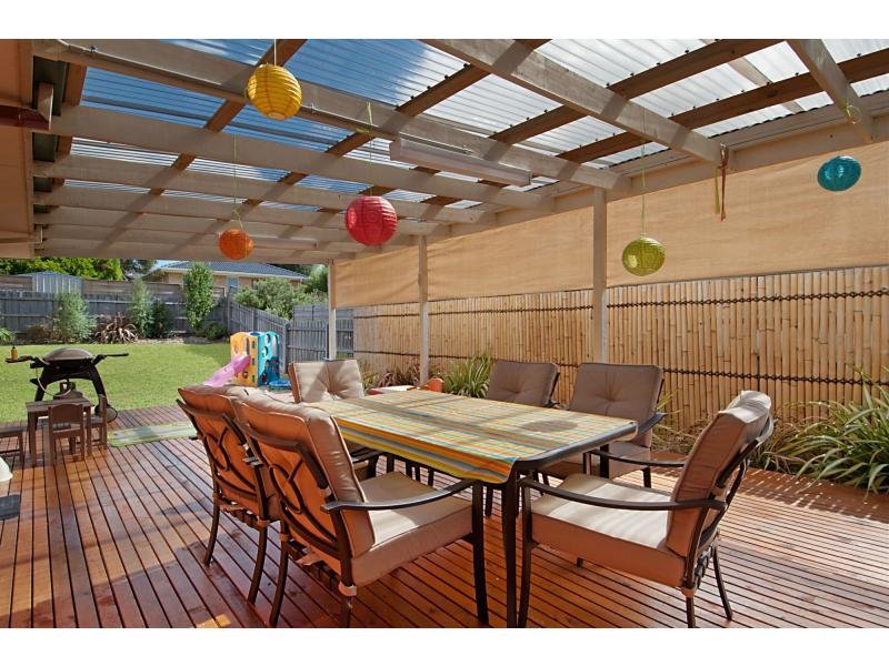 5 Aimee Court, Mornington, Vic 3931 - Property Details