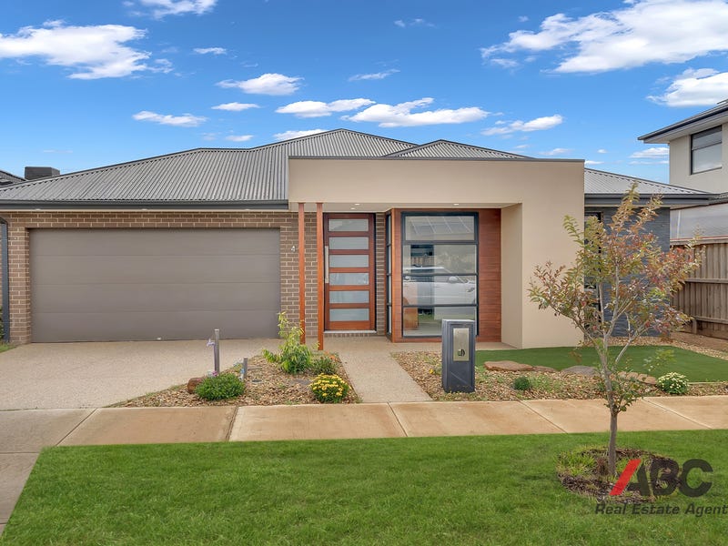 4 Lincolnshire Drive, Thornhill Park, VIC 3335 - realestate.com.au