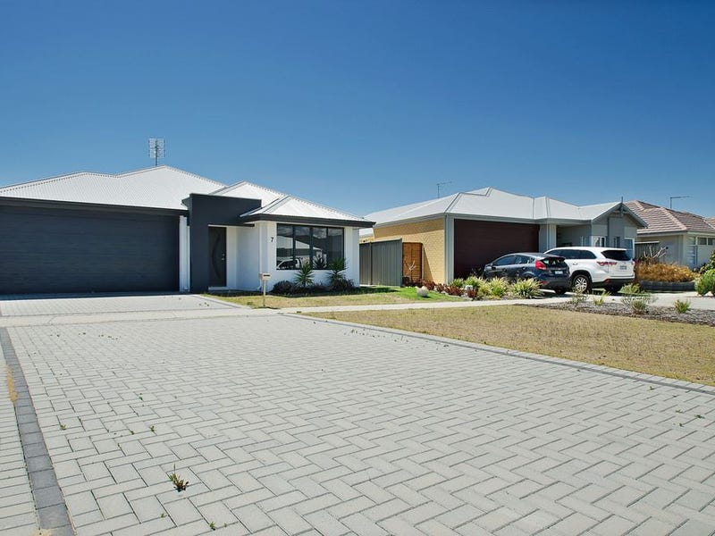 7 Persian Street, Eglinton, WA 6034 - realestate.com.au
