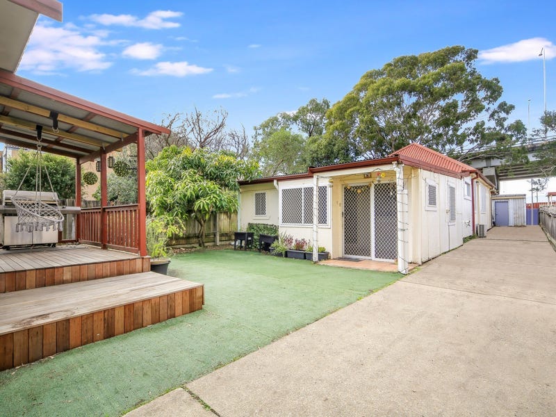 67 Penelope Lucas Lane, Rosehill, NSW 2142 - Property Details