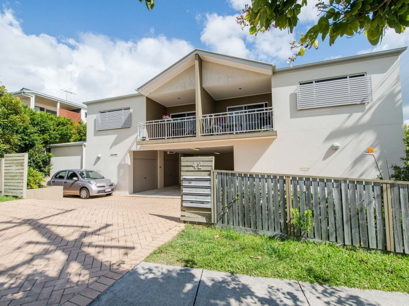 2/42 Pembroke Street, Carina, Qld 4152 - Property Details