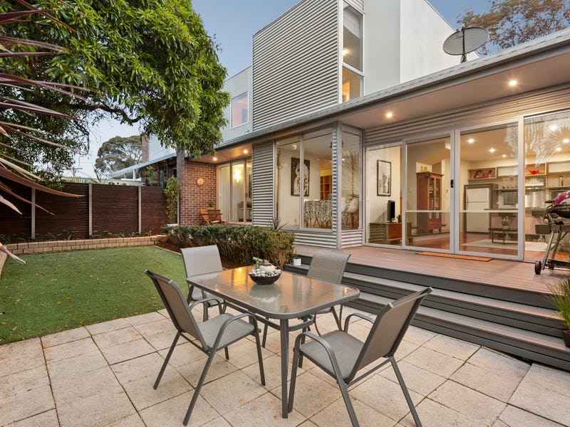 2/30 Warnes Road, Mitcham, Vic 3132 - Property Details