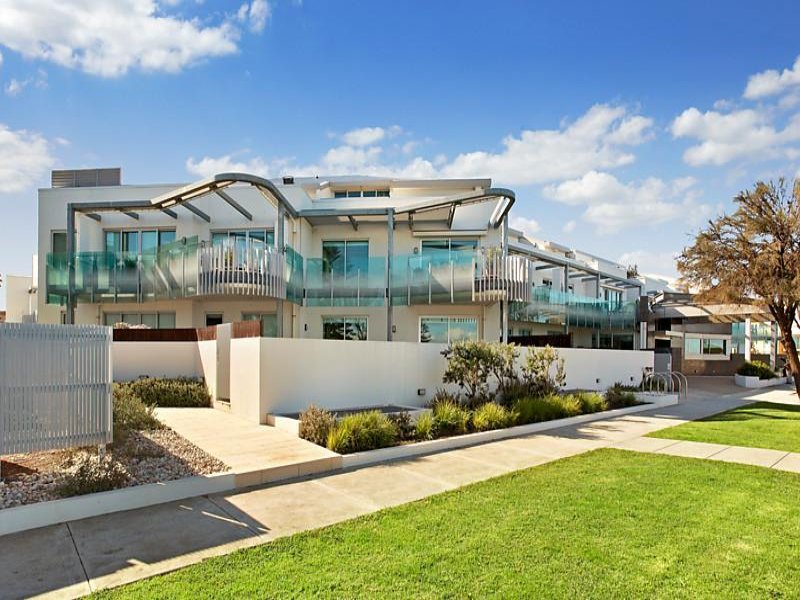 52/15 Beach Road, Hampton, VIC 3188 - realestate.com.au
