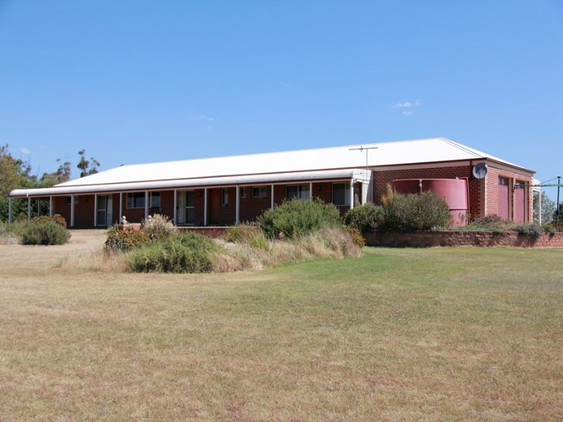 9 Coachmans Drive, Whittingham, NSW 2330 - Property Details