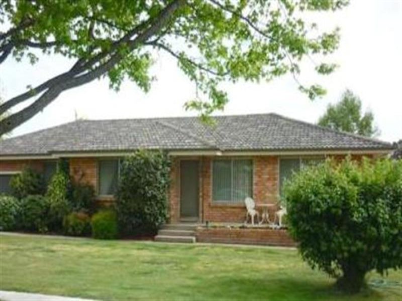 6 Maple Cres, Blayney, NSW 2799 - realestate.com.au