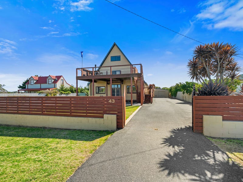 43 Shoreline Drive, Seaspray, VIC 3851 - realestate.com.au