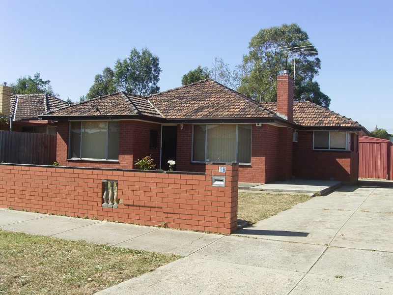 16 Stella Drive, Thomastown, VIC 3074 - realestate.com.au