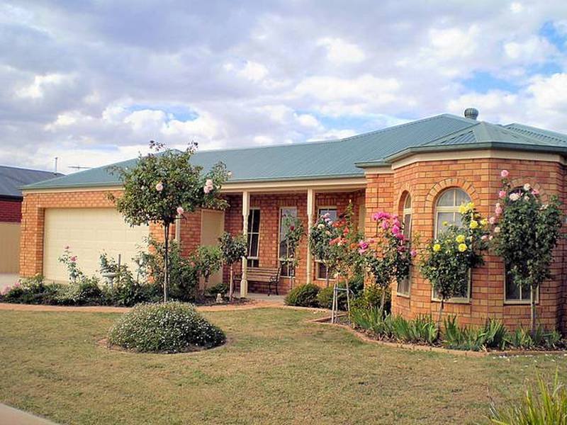 24 James Cook Drive, Mildura, Vic 3500 - Property Details