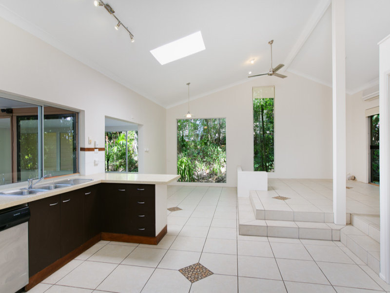 16 Andrew Street, Stratford, Qld 4870 - Property Details