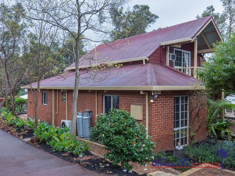 18 Hall Road, Roleystone, WA 6111 - realestate.com.au