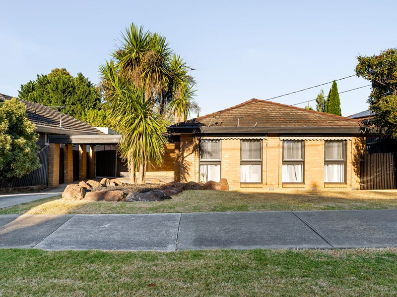 352 Mascoma Street, Strathmore Heights, VIC 3041 - realestate.com.au