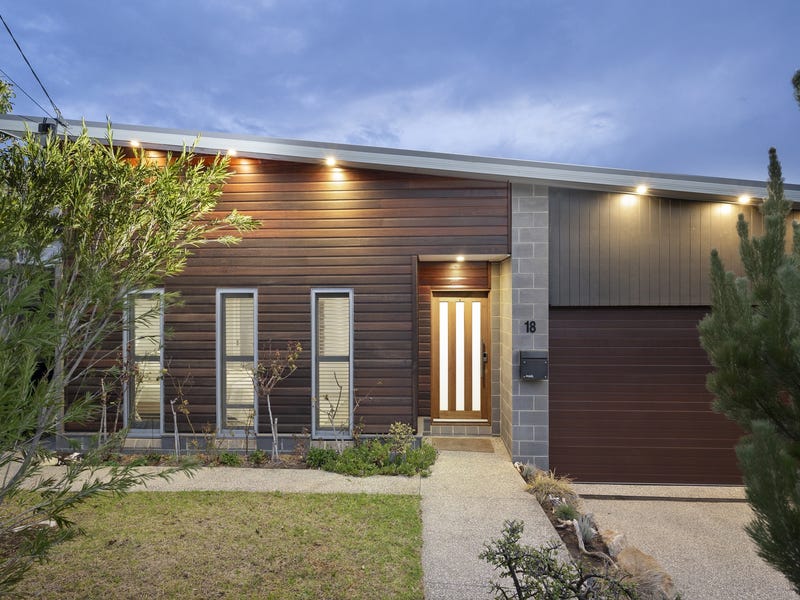 18 Adele Court, Rye, Vic 3941 - Property Details