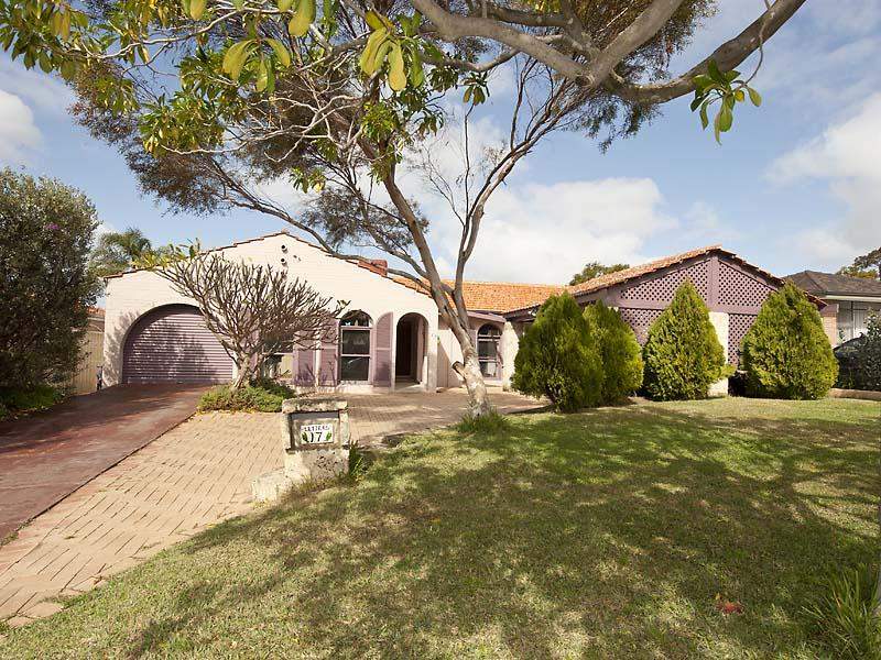 17 Davenport Rd, Booragoon, WA 6154 - Property Details