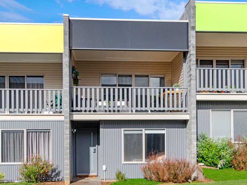 26 Napier Place, Warrnambool, Vic 3280 - Property Details