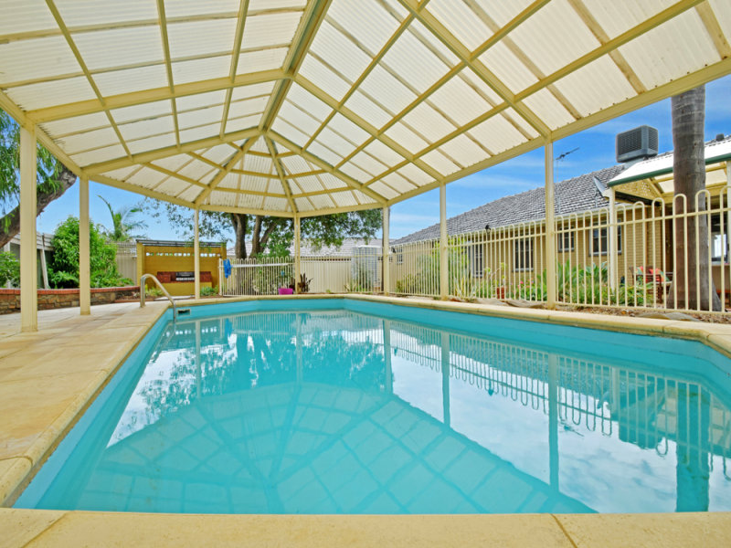 14 Parham Cres, Port Noarlunga, SA 5167 - realestate.com.au