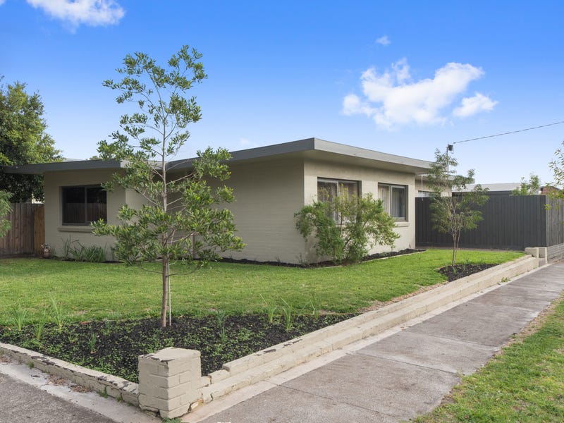 15 Summit Road, Frankston, Vic 3199 - Property Details