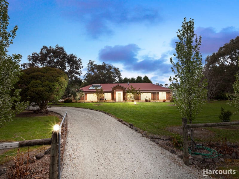 10B Fairway Drive, Drouin, Vic 3818 - Property Details