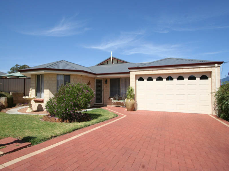12 Russell Rise, Denmark, WA 6333 - realestate.com.au