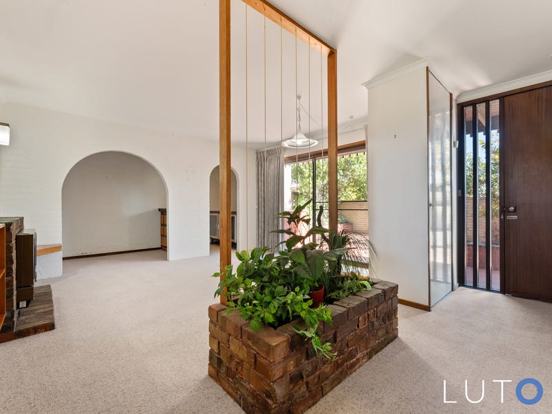 9 Parry Place, Farrer, ACT 2607 - realestate.com.au