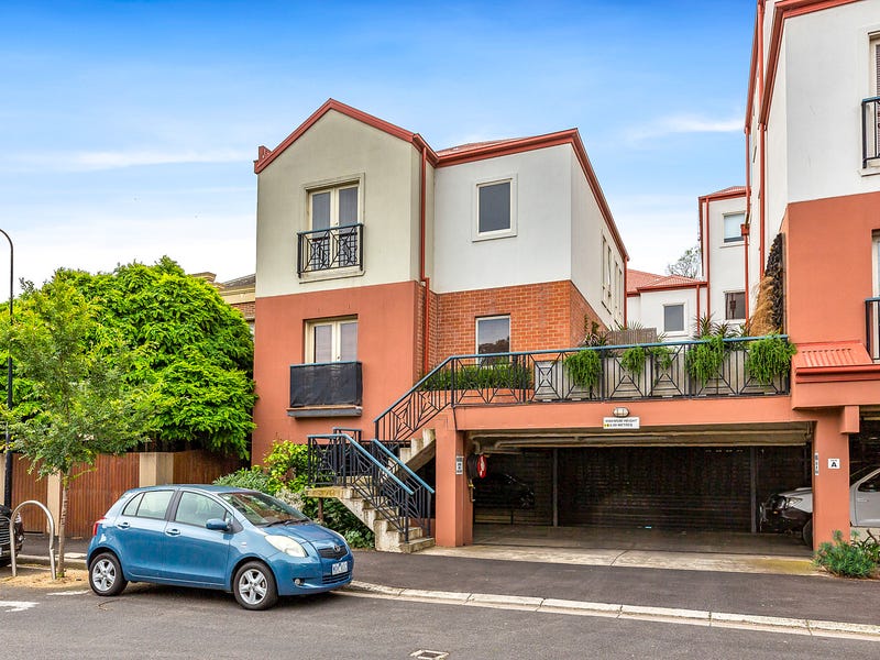 3 8 32 Howlett Street Kensington Vic 3031 Property Details