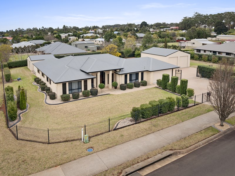 21 Mitchell Road, Highfields, QLD 4352 - realestate.com.au