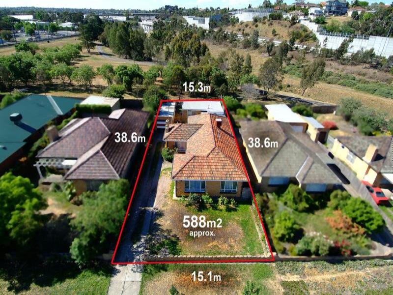 11 Talbot Road, Strathmore, Vic 3041 - Property Details