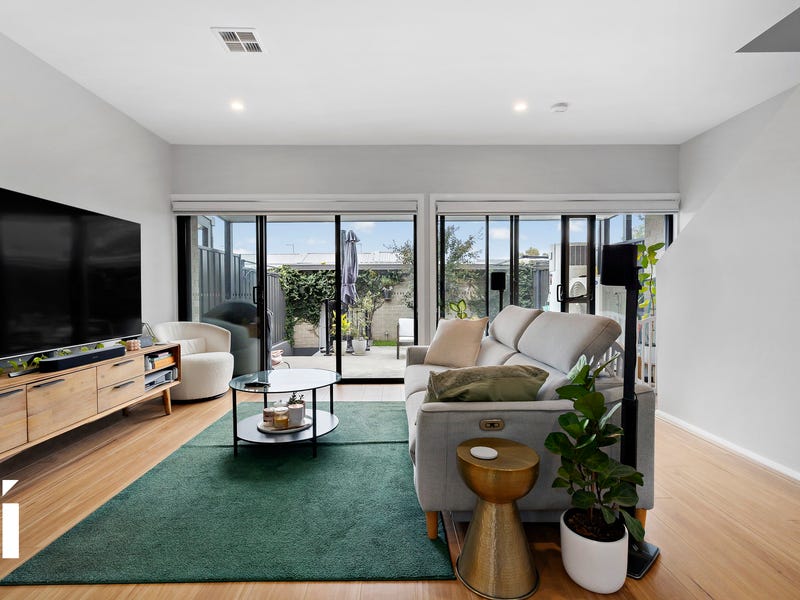 54/67 Negus Crescent, Watson, ACT 2602 - Property Details