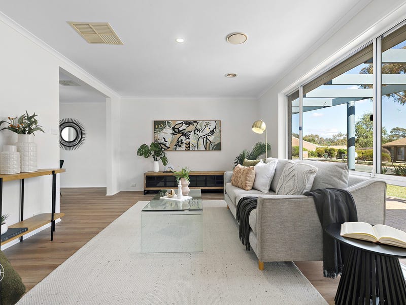 60 Derrington Cres, Bonython, ACT 2905 - realestate.com.au