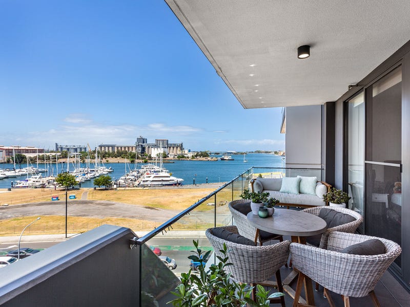 504/10 Bishopsgate Street, Wickham, NSW 2293 - realestate.com.au